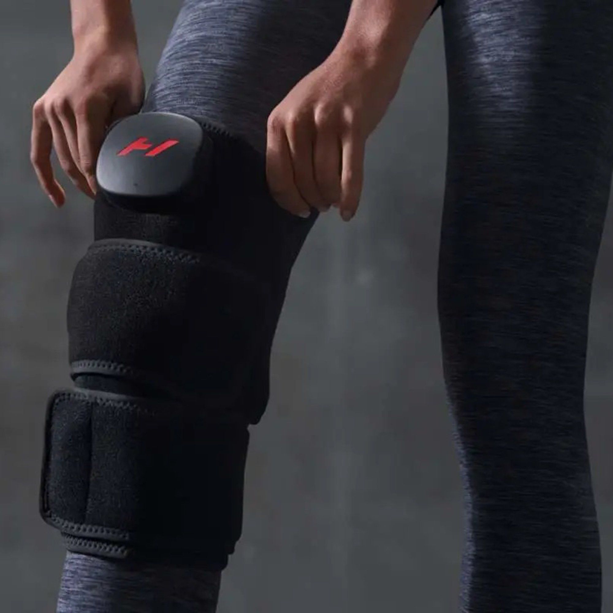 Hyperice Venom 2 Leg Heat & Massage Therapy Wrap, One Size Fits Most ...