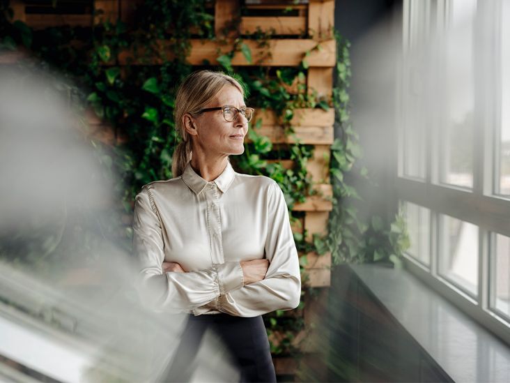 Chronophobia or Fear of Passing Time: Risks, Symptoms, Treatment