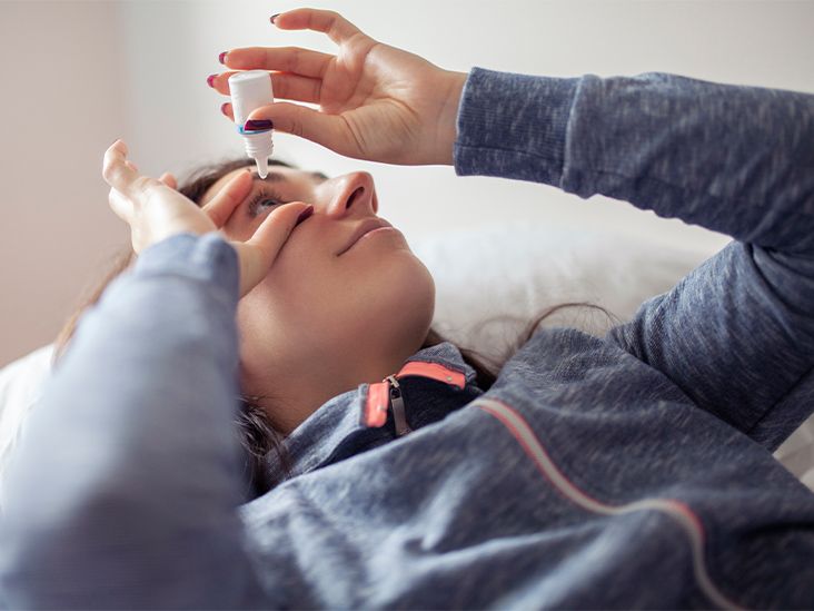 Meibomitis: Causes, Treatment, Diagnosis, Prevention, and Pictures