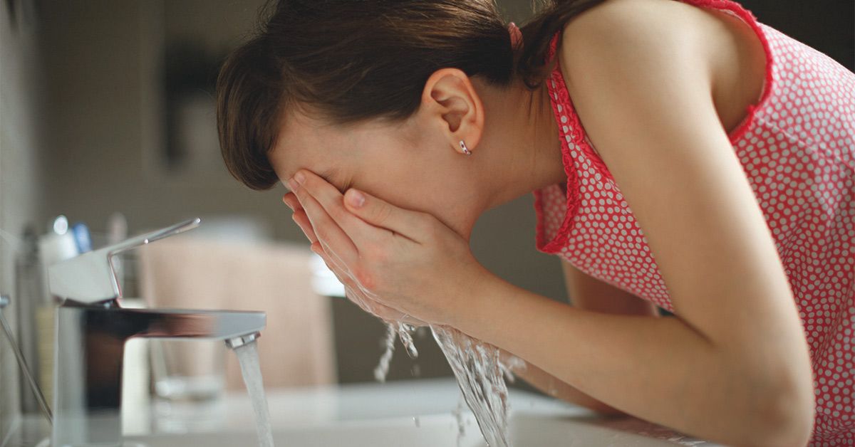 Mild Acne: Symptoms, Diagnosis, Treatment & When to See a Doctor