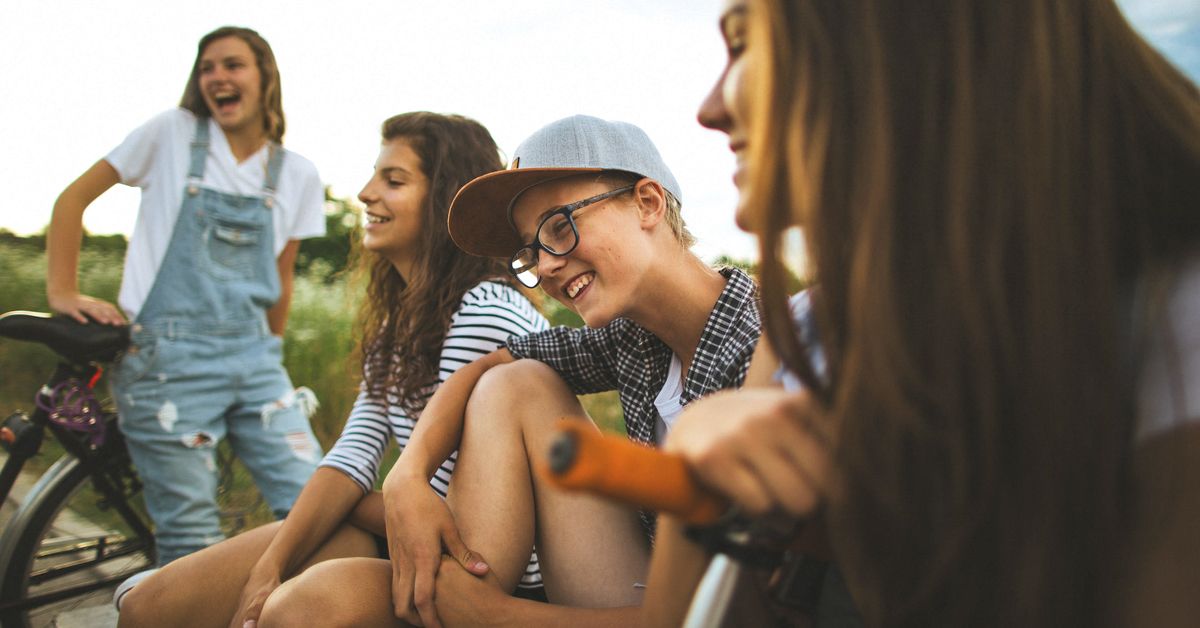 Free-Range Parenting: 6 Pros and Cons