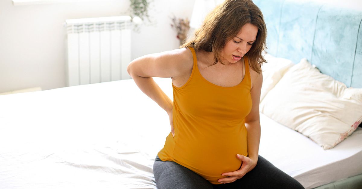 Back Labor Pain: Symptoms, Relief, When to Go to Hospital