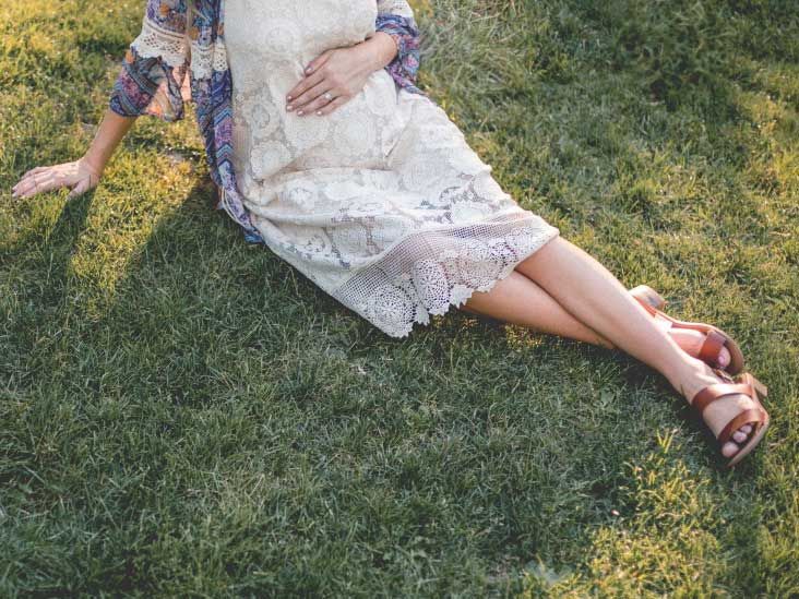 Waddling Gait: Pregnancy, Other Causes, and Diagnosis