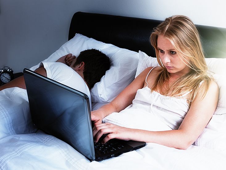 Work Addiction: Symptoms, Diagnosis, and Treatment