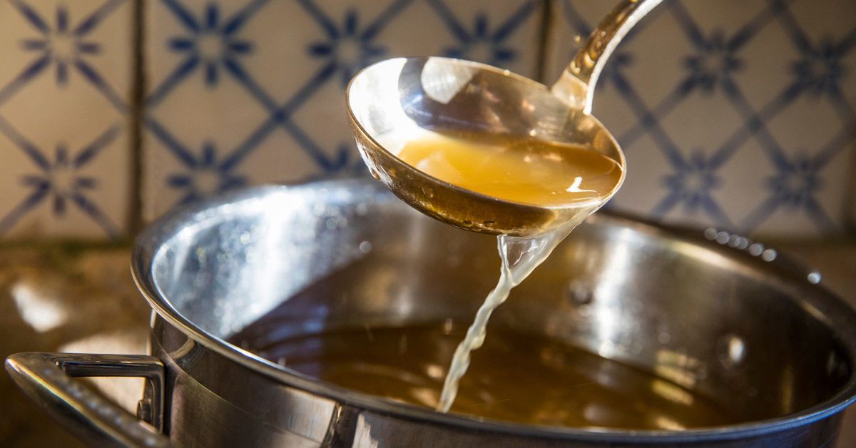 Bone Broth Diet Review: Does It Work for Weight Loss?