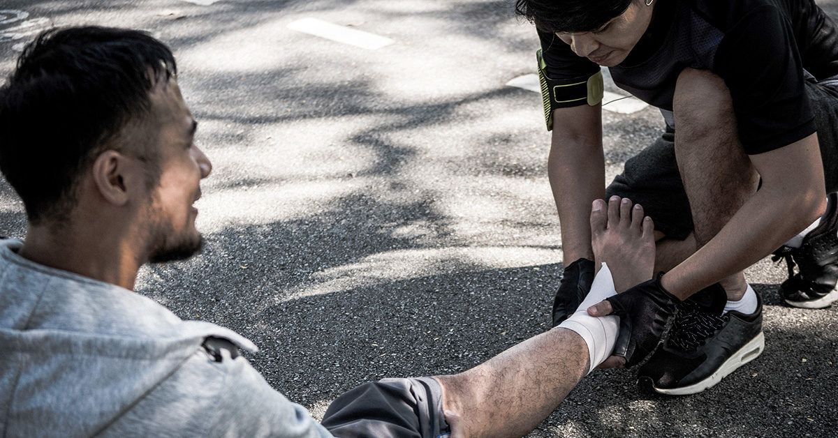 Compression Wrapping: What Is It, and How Can It Help?