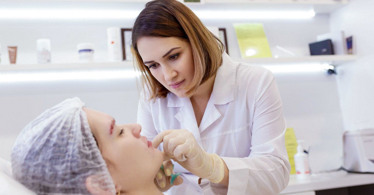 Bellafill vs. Juvederm: Comparing the Two Dermal Fillers