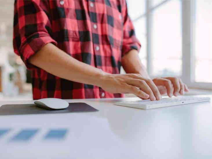 6 Tips to Use a Standing Desk Correctly