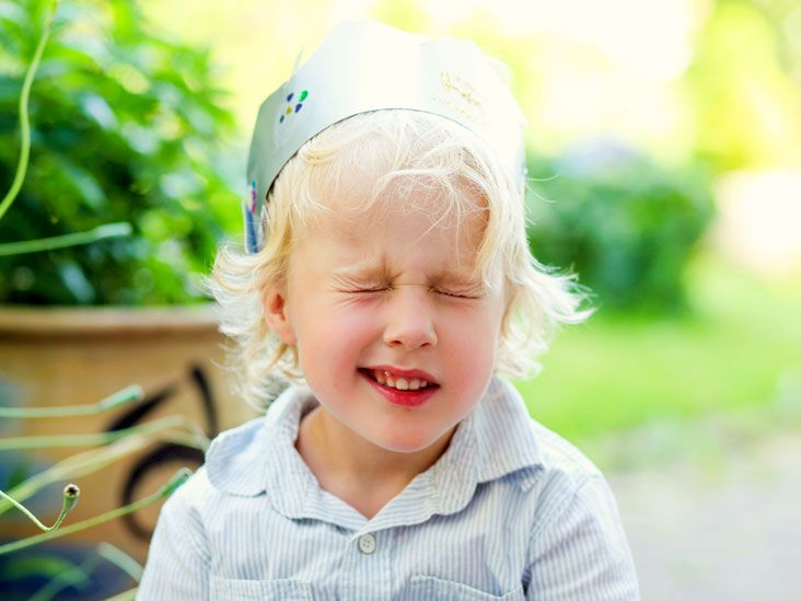 Transient Tic Disorder: Causes, Symptoms, and Diagnosis