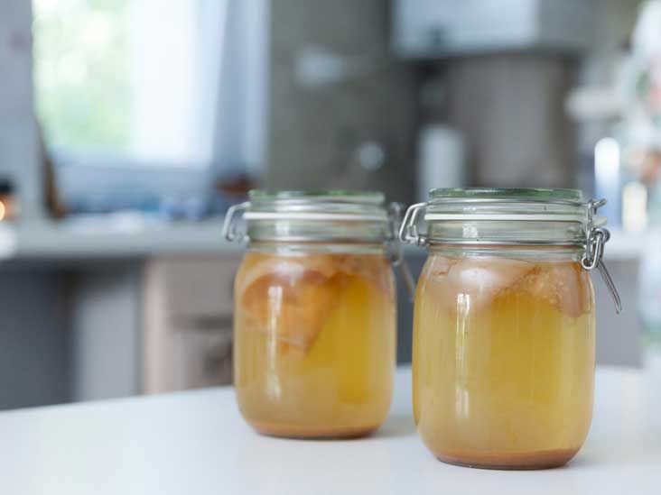 8 Evidence-Based Health Benefits of Kombucha Tea