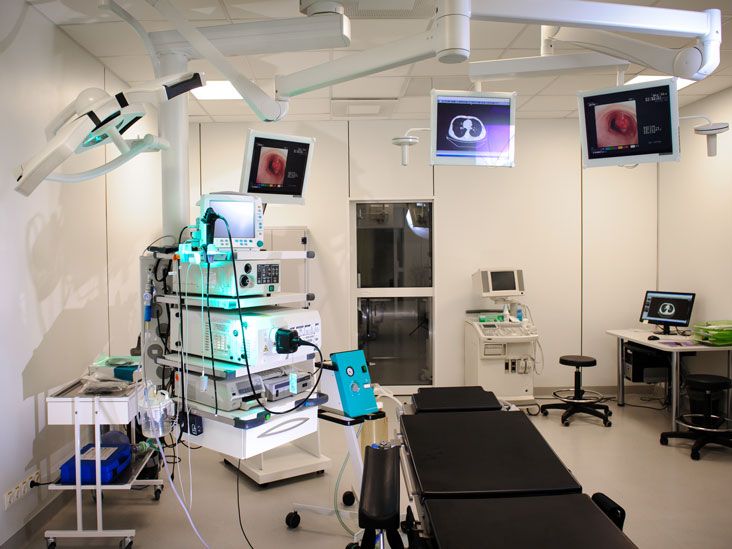 Bronchoscopy: Uses, Procedure, and Risks