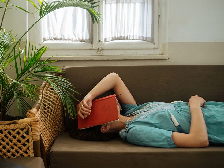 Catnap: Meaning, Benefits, How Long to Nap?