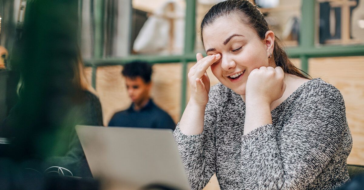 Psoriasis Around the Eyes: Pictures, Symptoms, Treatment, and More