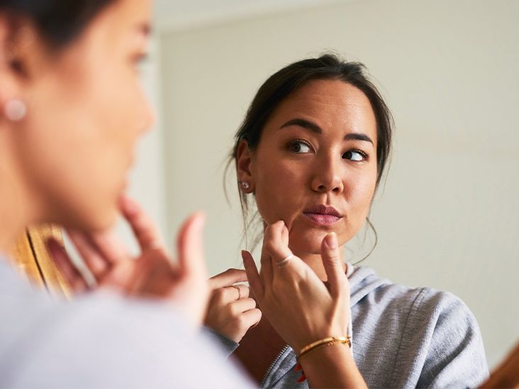 Retinol Burn: Symptoms, Causes, Treatment, and Prevention