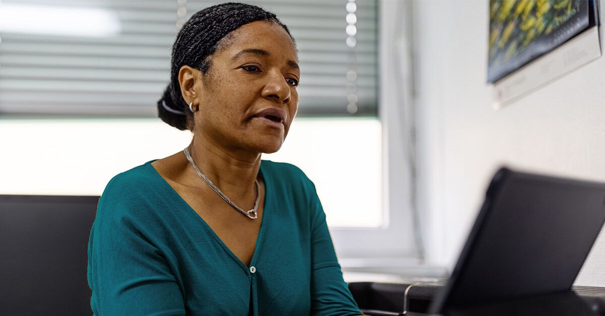 Stelara for Treating Crohn’s Disease: Dosing, Side Effects, and More