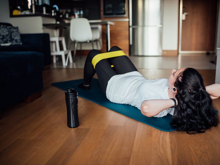 SI Joint Stretches: 7 Moves to Help Ease Sacroiliac Joint Pain