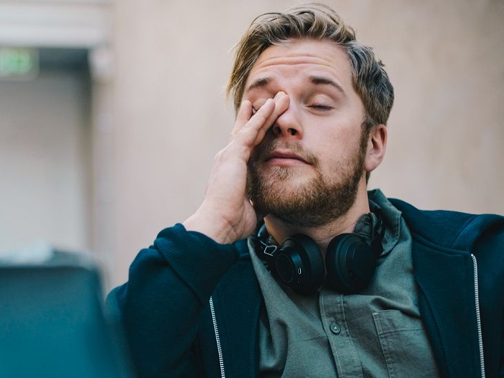 One Eye Burning and Watering: 15 Possible Causes and Treatment