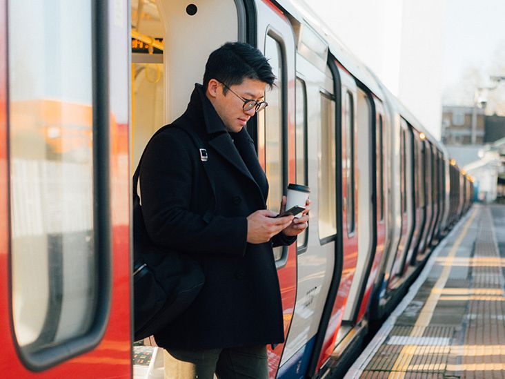 New Job Anxiety: What It Is and Strategies to Try