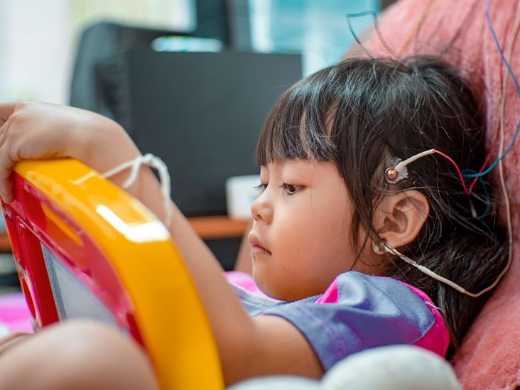 Abnormal Posturing: Types, Causes, and Diagnosis