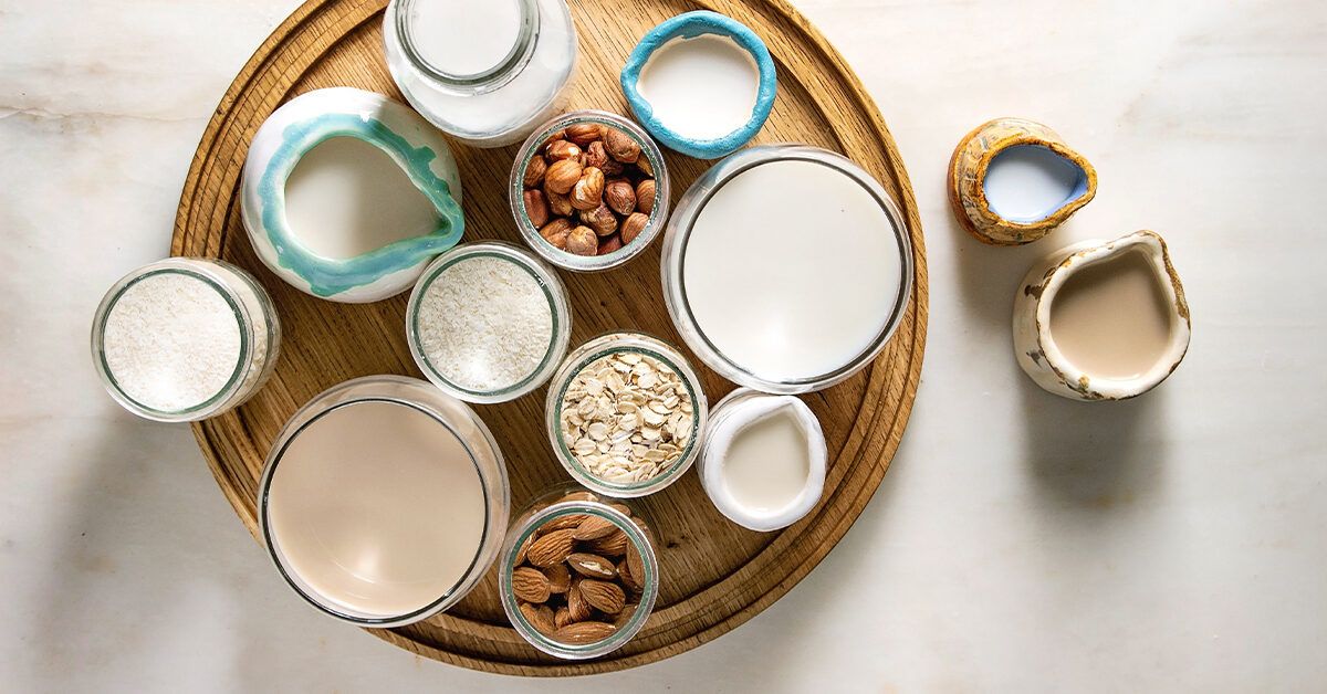 9 Healthy Coffee Creamer Substitutes