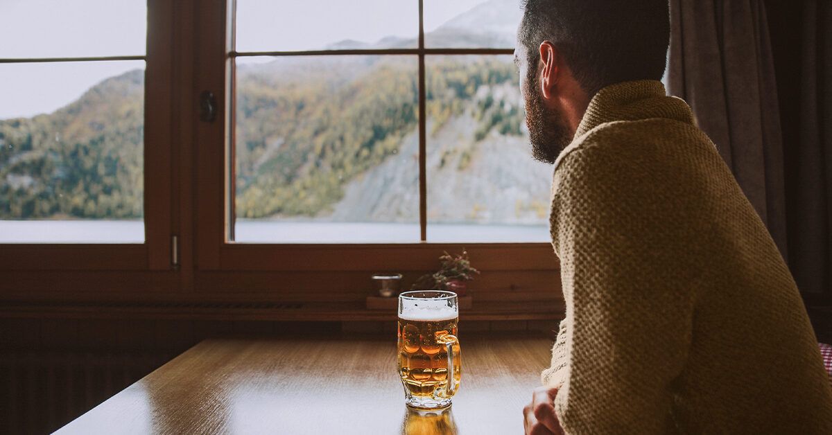 Schizophrenia and Alcohol: Risks, Warning Signs, and Treatment