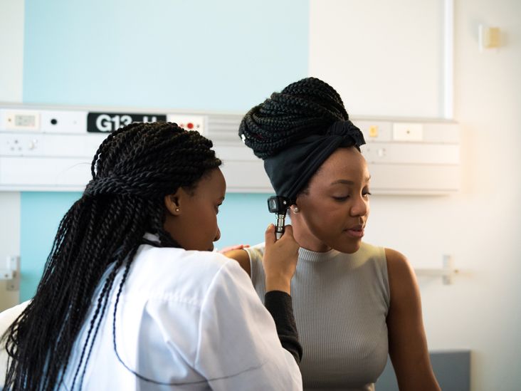 Bilateral Tinnitus: Symptoms, Causes, Treatment