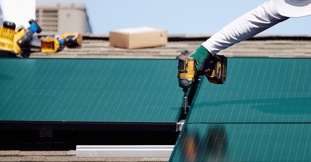 Vibration White Finger: Examples, Causes, and Treatment