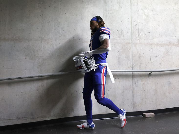 Interest in CPR Spikes After Damar Hamlin’s Cardiac Arrest