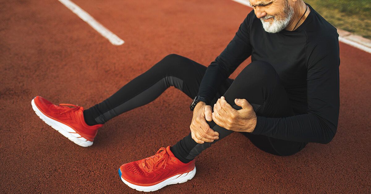 Shin Splints vs. Stress Fracture: Symptoms, Diagnosis, Treatment