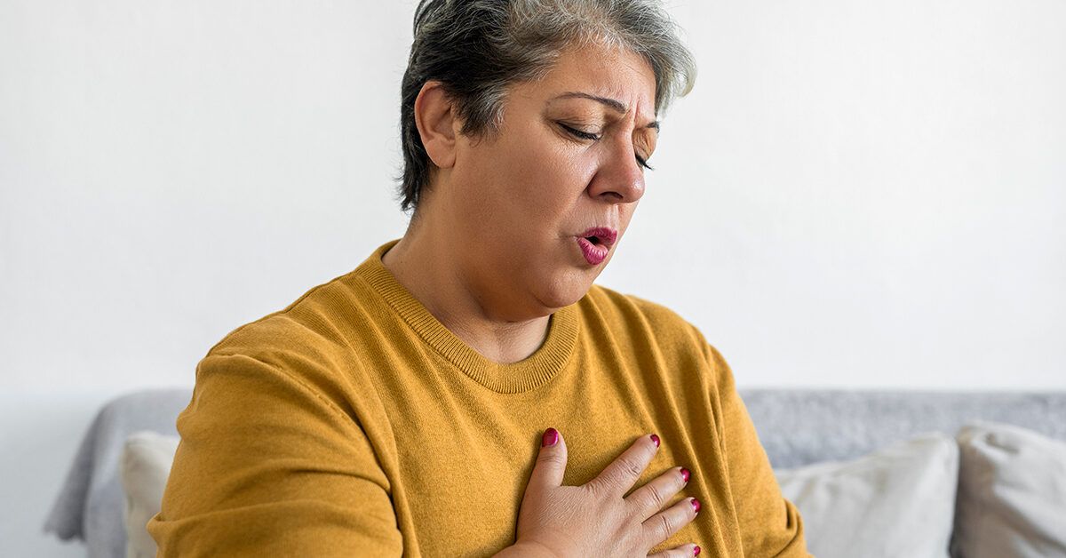 Early Signs of Emphysema: Diagnosis, Treatment, and More