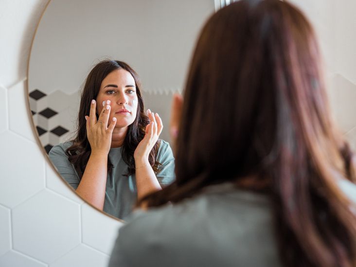 Mild Rosacea: Signs, Causes, Treatments and More