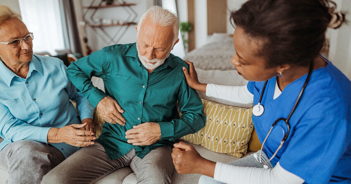 Leaking Abdominal Aortic Aneurysm: Symptoms and Treatment