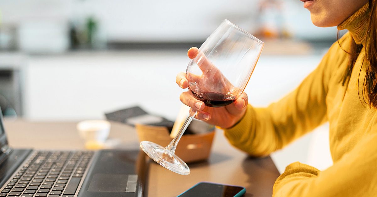 Alcohol Intolerance After COVID: Symptoms, Causes, Treatment