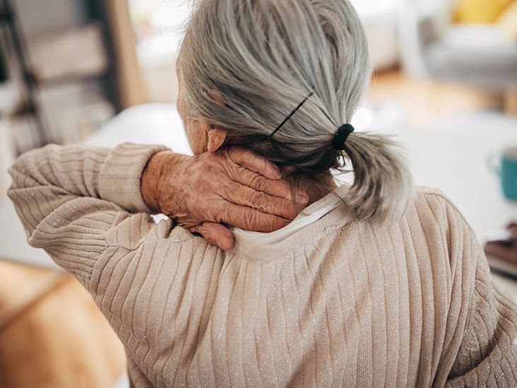 Pinched Nerves from Scoliosis: You May Experience These Symptoms