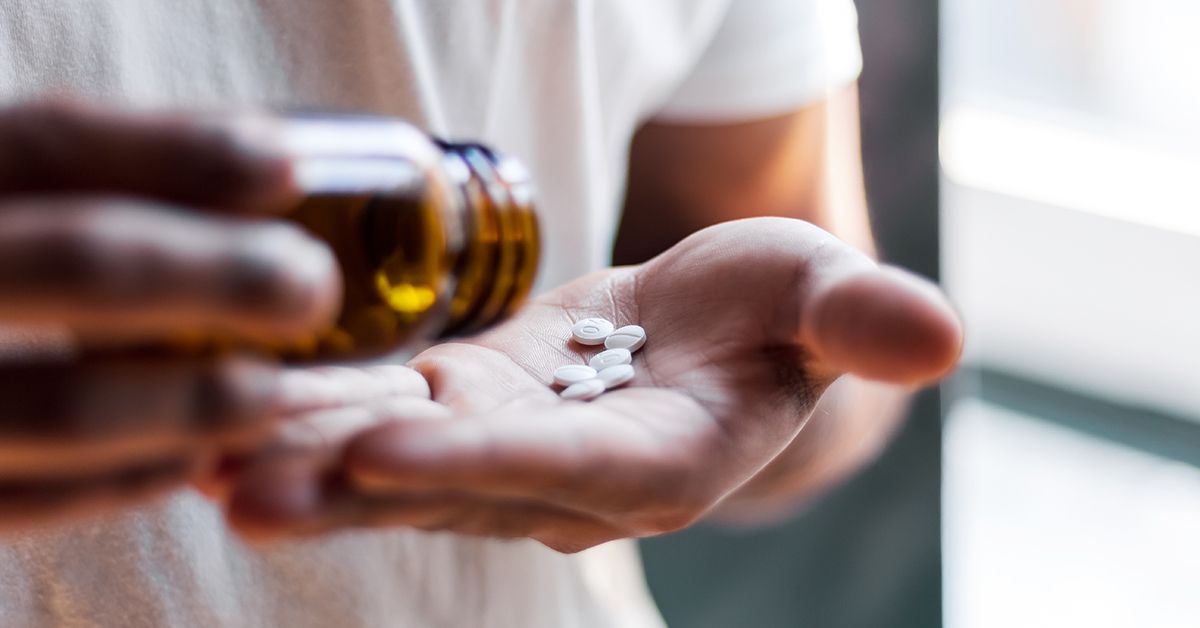 Factitious Hyperthyroidism: Symptoms, Causes, Treatment