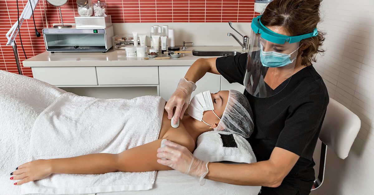 Cryotherapy for Rheumatoid Arthritis: Benefits and Risks