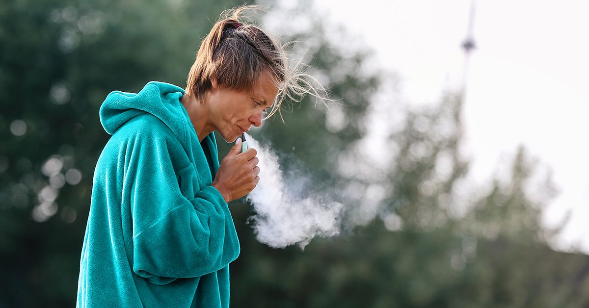 Does Vaping Dehydrate You? What You Should Know