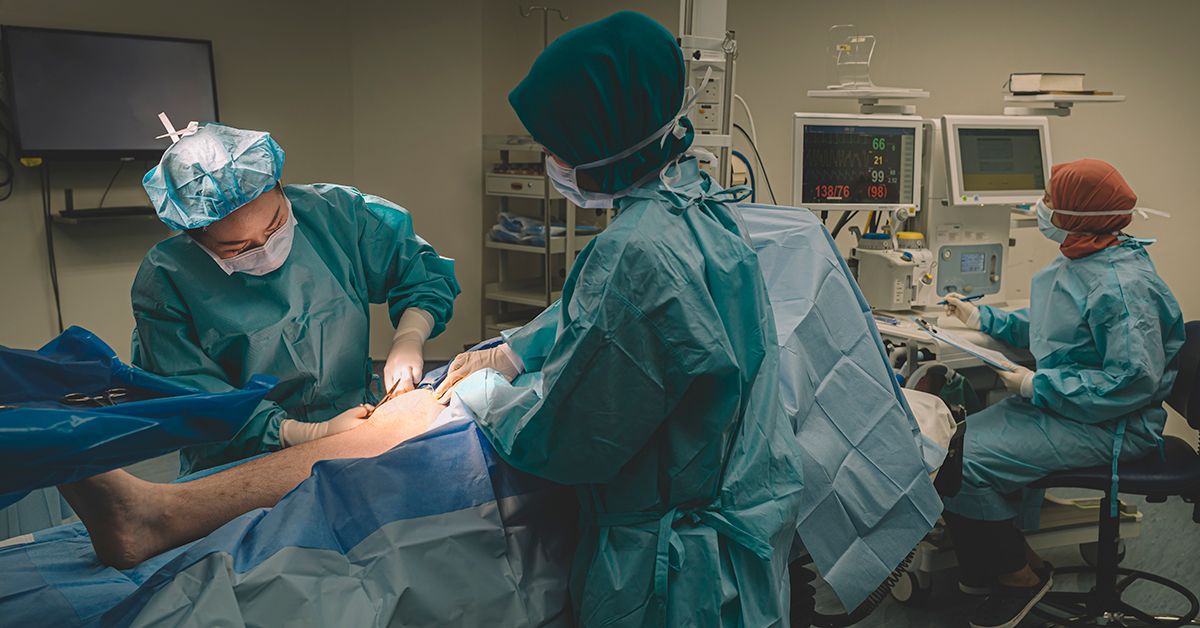 Thrombectomy vs. Embolectomy: Benefits, Risks, and Recovery