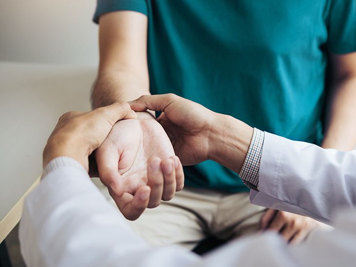 Carpal Tunnel Tests: At-Home and Clinical Options