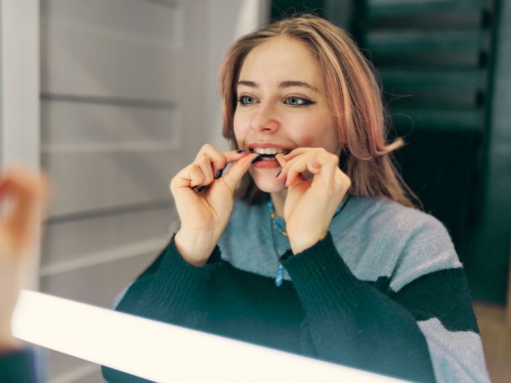 4 Best Invisible Braces and Teeth Aligners for Adults, with Prices
