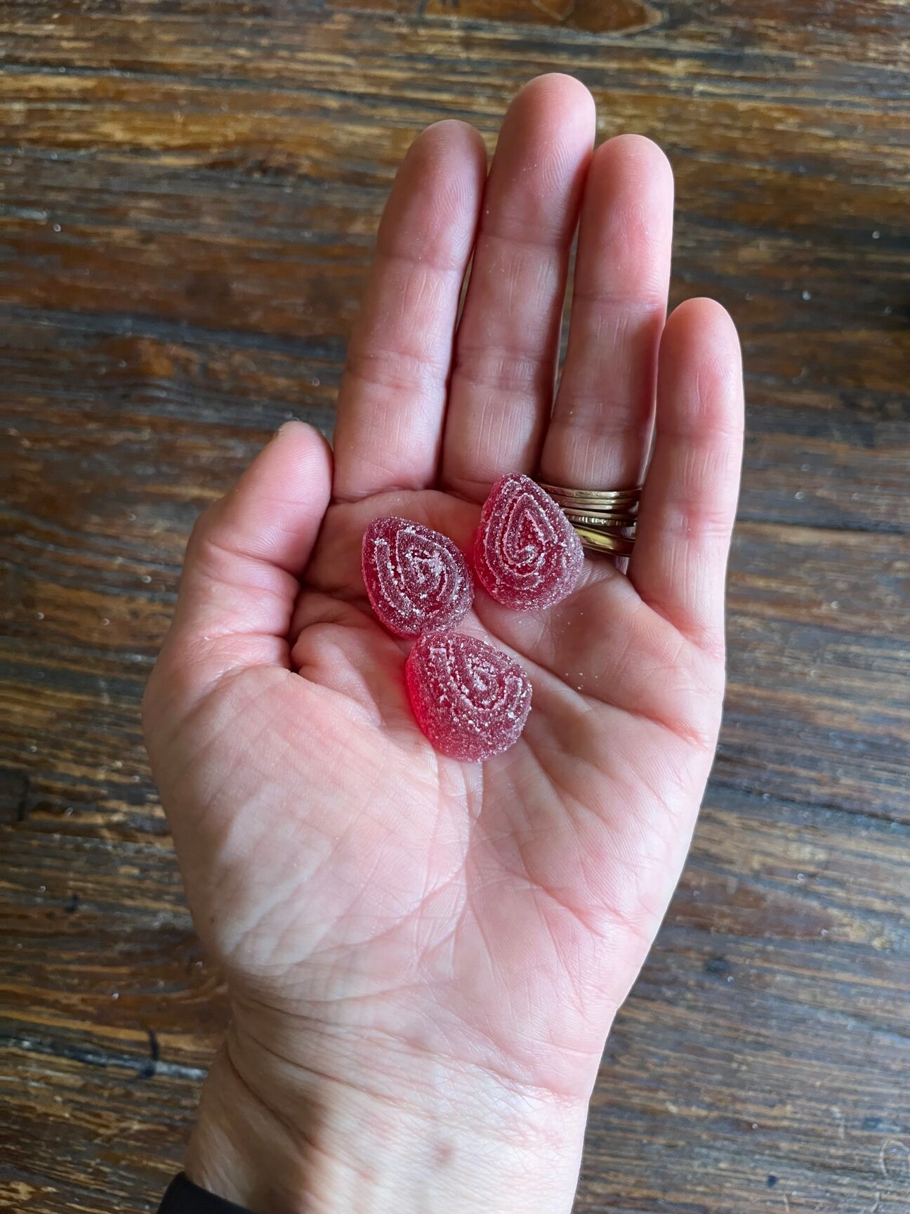 6 Best CBD Isolate Products