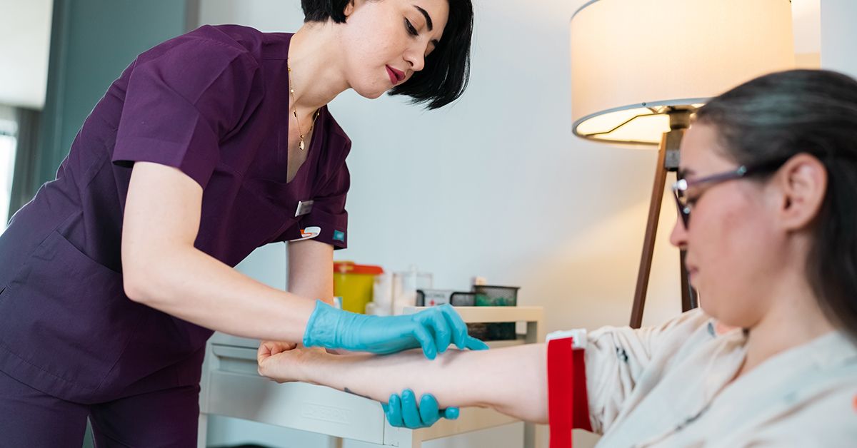 Warm Hemolytic Anemia: Symptoms, Diagnosis, Treatment, and More