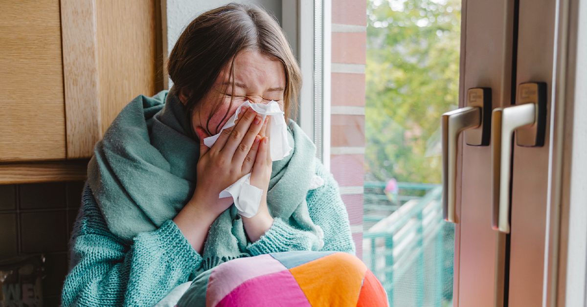 Acute Bronchitis: Causes, Symptoms, and Treatment
