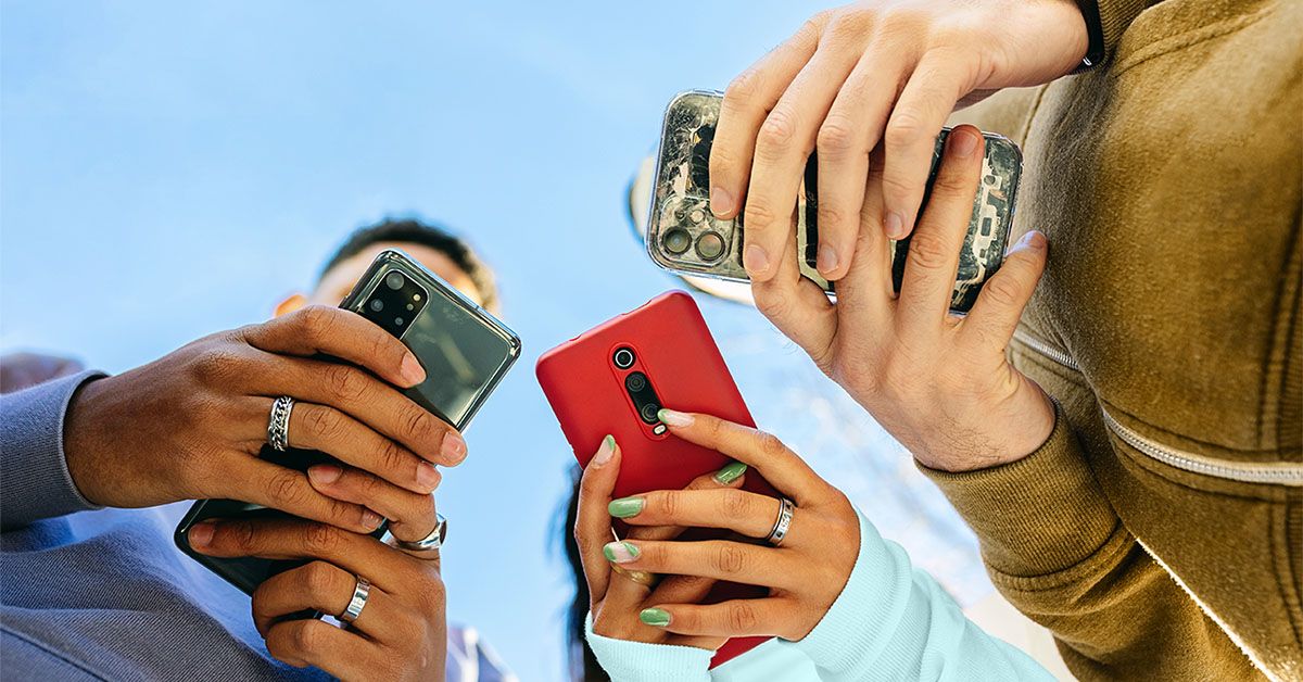 Can You Get Carpal Tunnel Syndrome from Your Phone? Learn more.