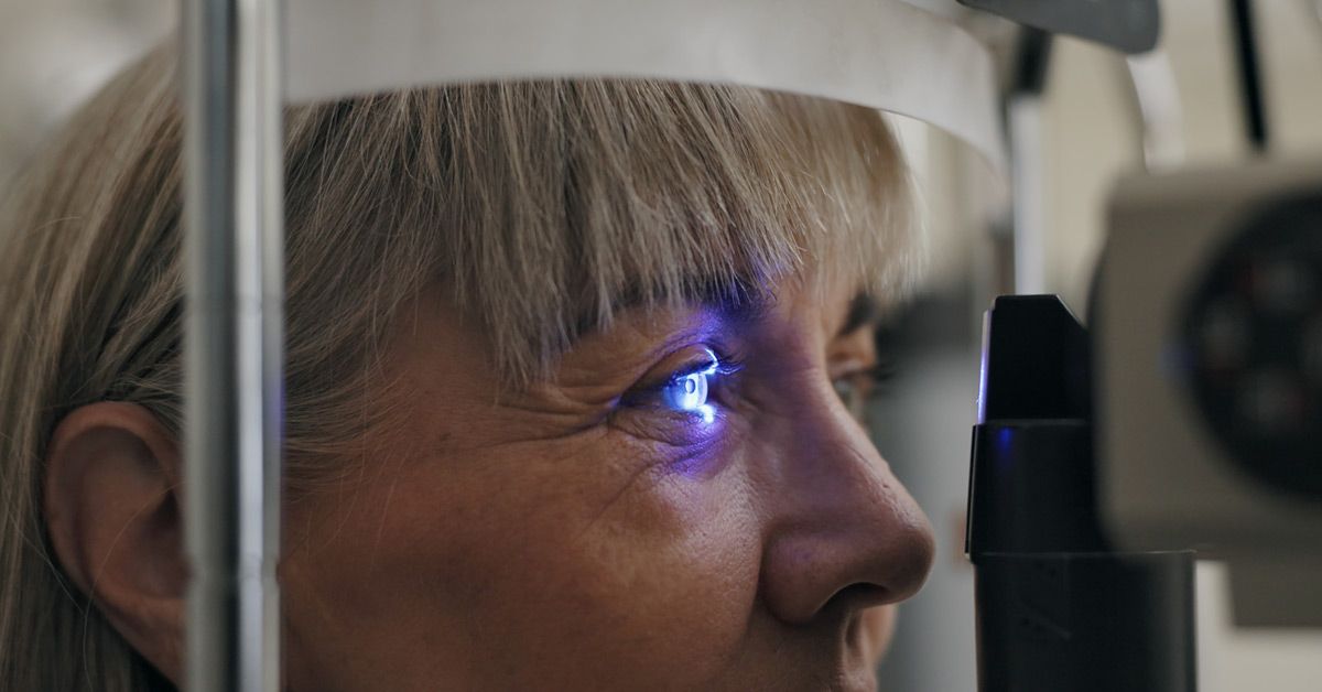 Central Vision Loss: Causes, Symptoms, and Treatment