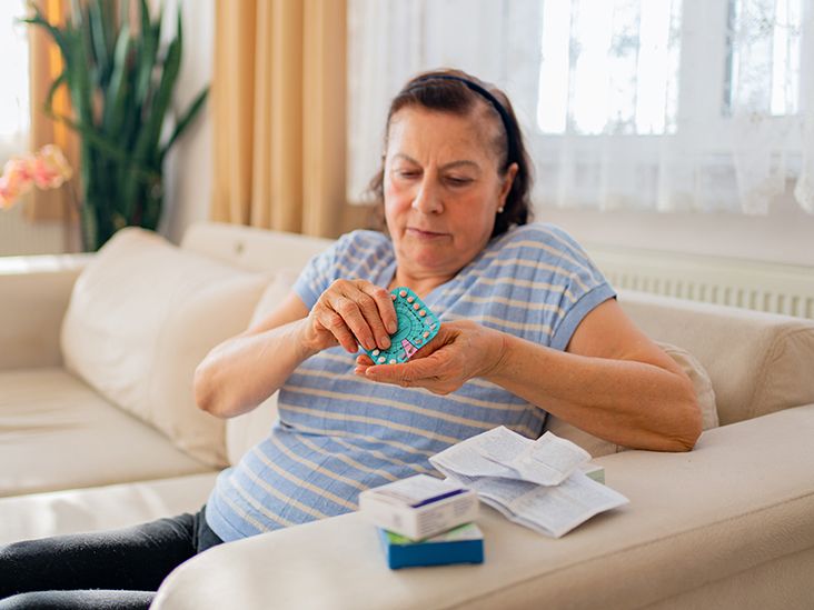 What's the Difference Between HRT and BHRT?
