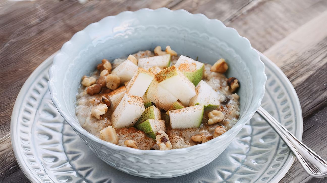 9 Oatmeal Recipes to Start Your Day Off Right
