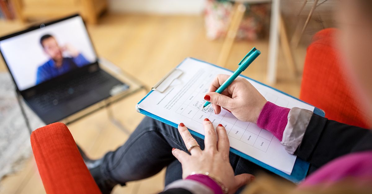 How Is the DSM Used to Diagnose Bipolar Disorder?