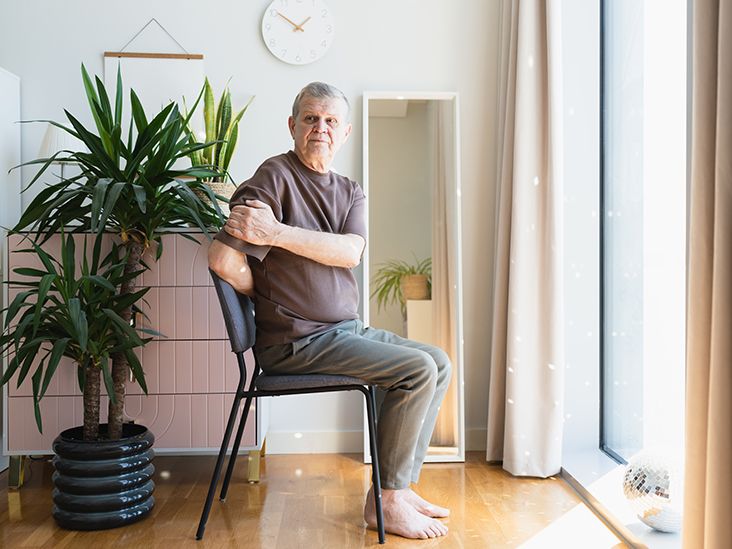 Prevent Stooping with These 9 Exercises