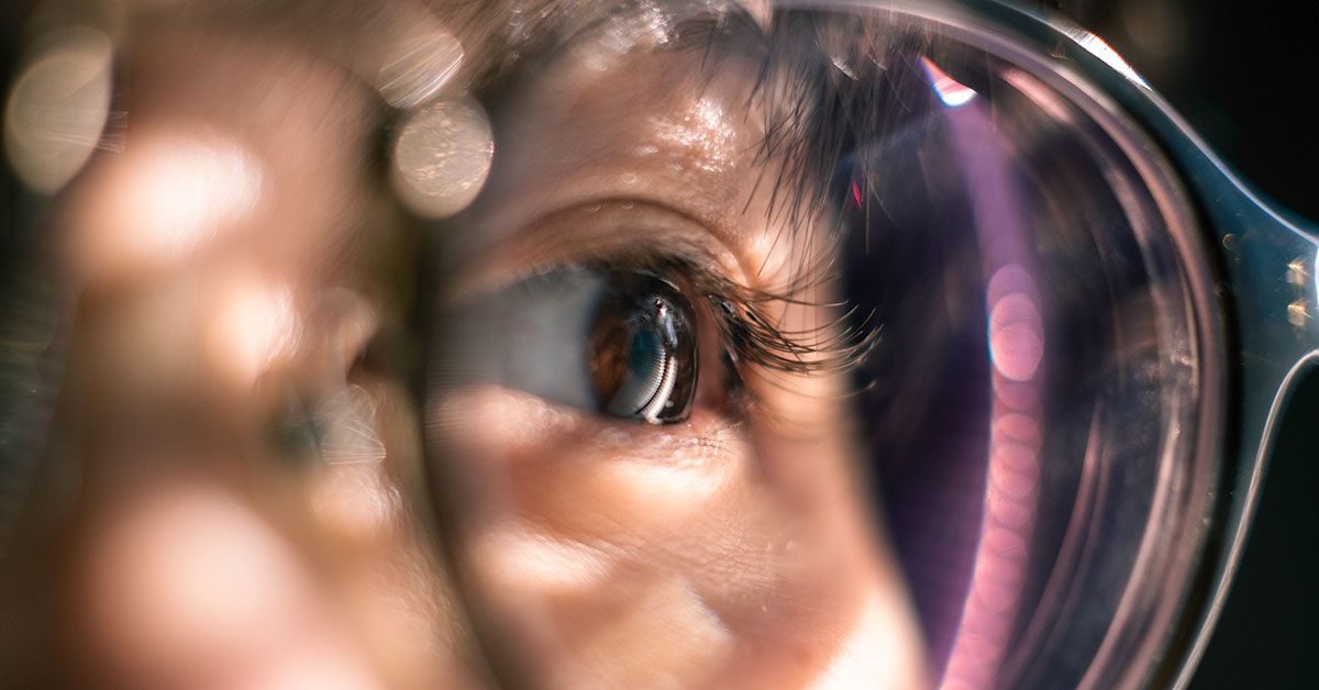Can Dry Eyes Affect Your Vision? Symptoms and Side Effects